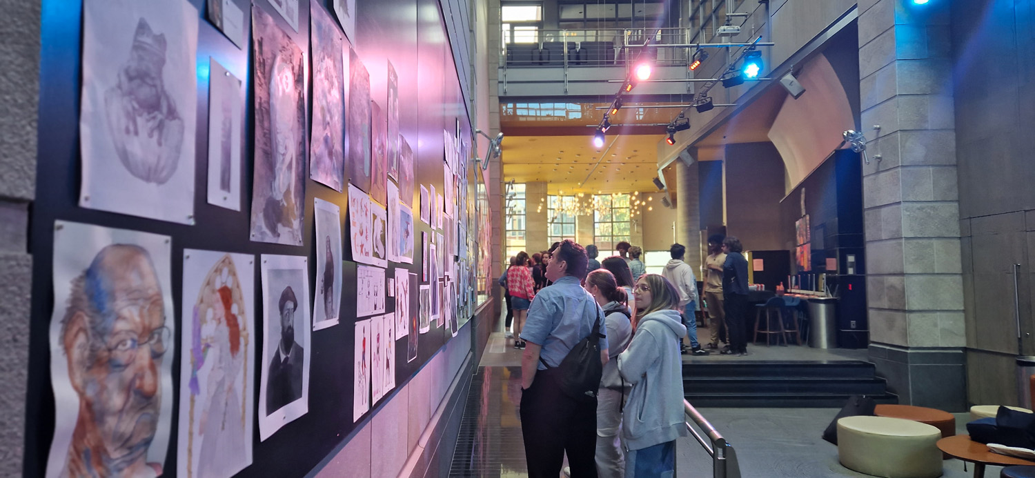 Exposition de Mise à Niveau Artistique ! - École Pivaut